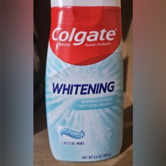 Colgate Whitening Toothpaste Crystal Mint 130 grams EXPIRY: April 2025 ...
