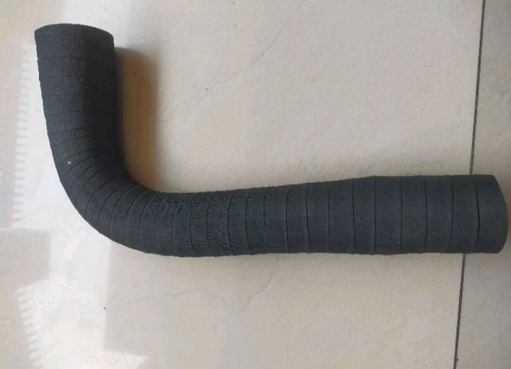 Selang Radiator Mitsubishi Fuso atas/dalam pake kawat ( hitam) | Lazada ...