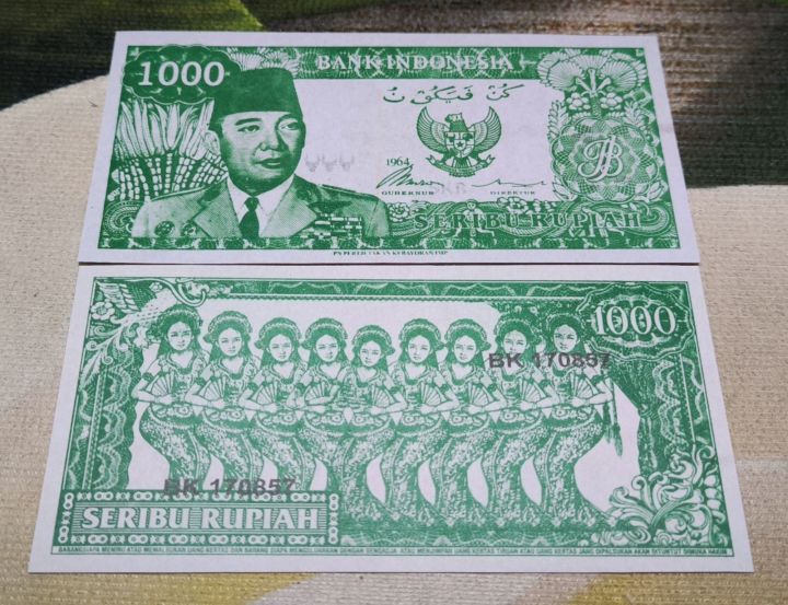 Uang souvenir 1.000 Sukarno melengkung 1964 gambar penari serimpi 9 ...