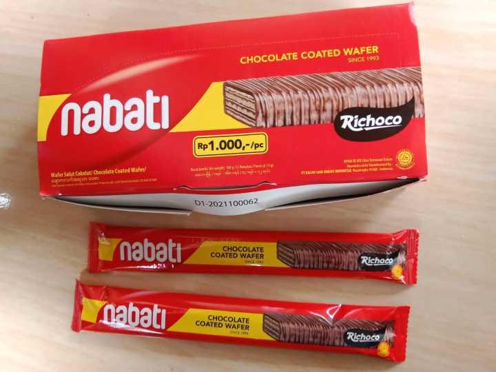 Wafer Salut Coklat Nabati Chocolate Coated Wafer box isi 12 pcs-NABATI ... Wafer Salut Coklat Nabati Chocolate Coated Wafer box isi 12 pcs-NABATI ...