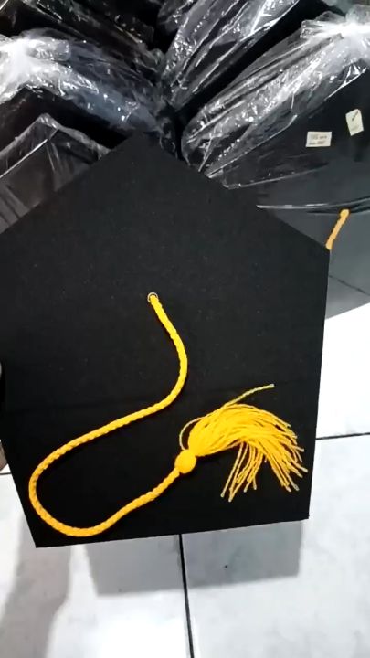 Topi toga wisuda/ Toga wisuda/ Topi sarjana/ Topi wisuda balita,TK.SD ...