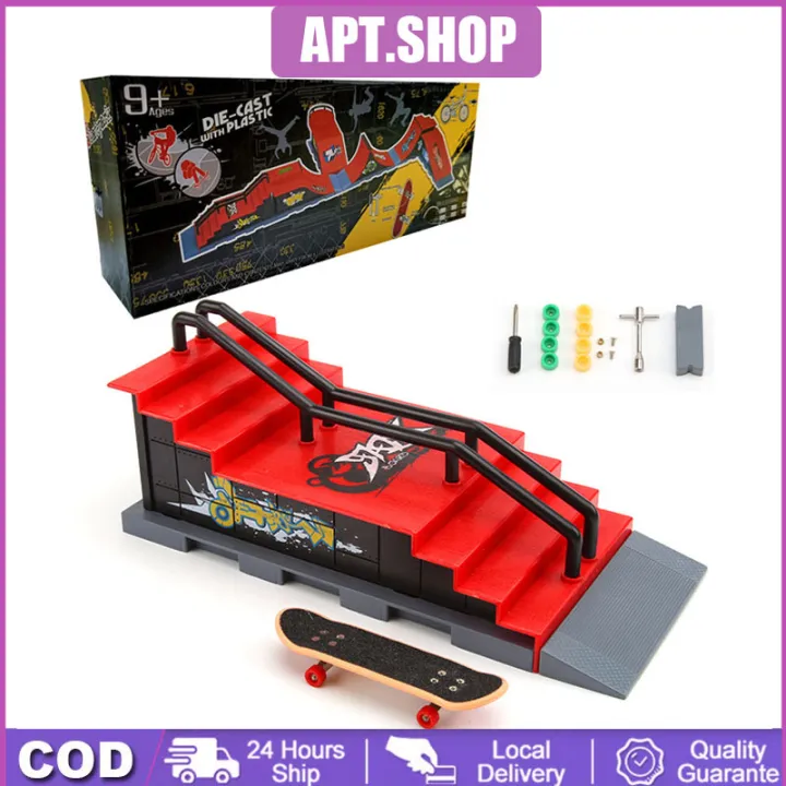 Kotak Model Papan Seluncur Skateboard SkatePark Fingerboard Arena ...