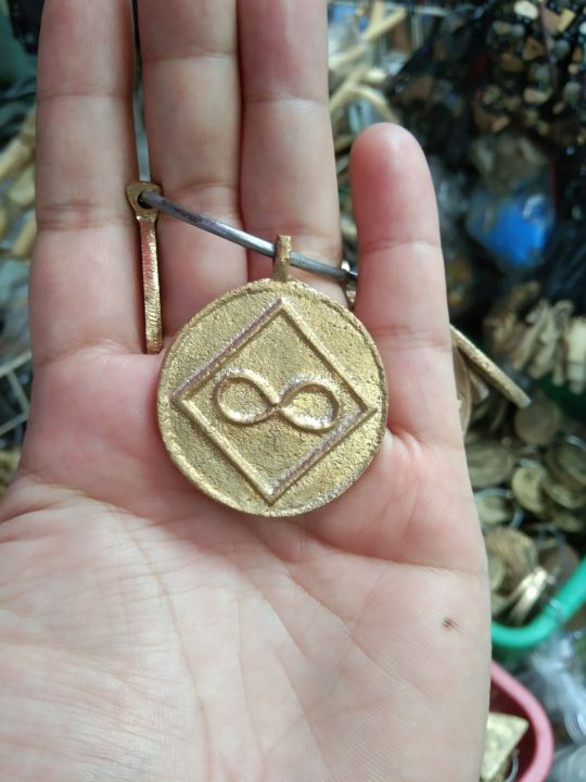 8 Medalyon swerte sa sugal, lotto, pera | Lazada PH