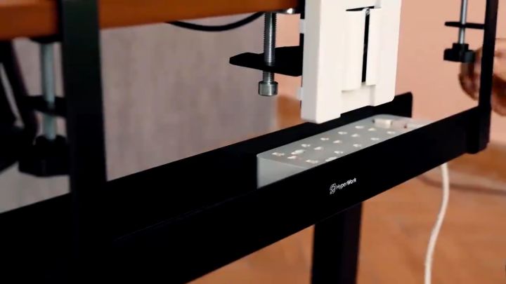 Khay đi dây điện kẹp bàn HyperWork CM01, CM02 bằng kim loại,tích hợp ...