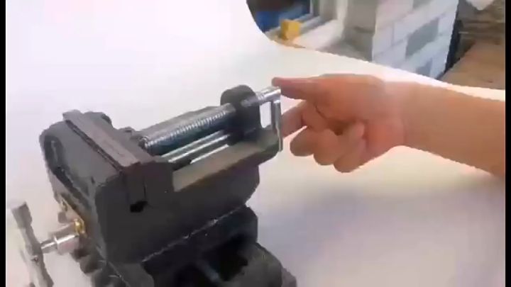 Two-Way Movement Bench Drill Operating Platform Flat Tongs Precision ...