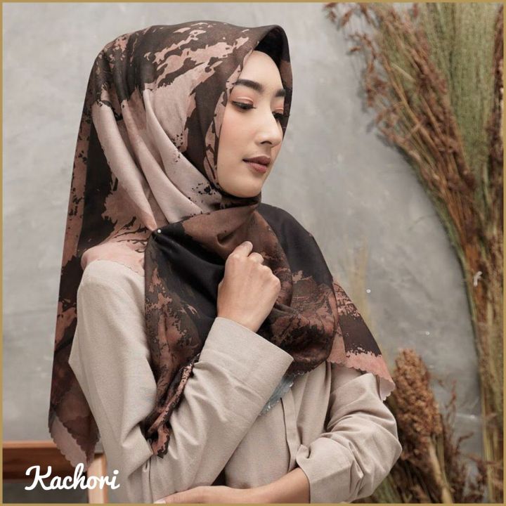 Kerudung Segi empat Motif Terbaru 2023 Jilbab Segi empat Motif Mewah ...