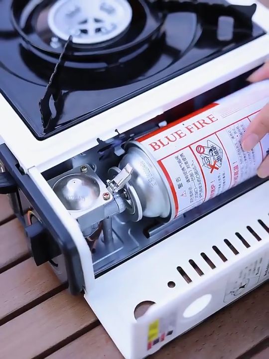 Portable 3500W Butane Gas Stove with Magnetic Windshield, Explosion ...