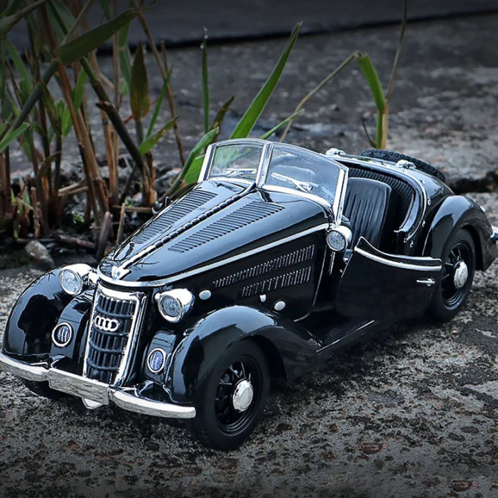 1:32 Scale Audi Wanderer Alloy Car Model Diecast Car Sound Light Car ...