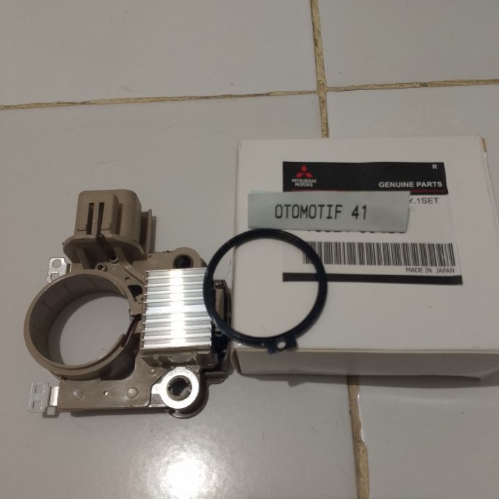 IC REGULATOR IC ALTERNATOR MITSUBISHI CANTER PS135 PS 135 | Lazada ...