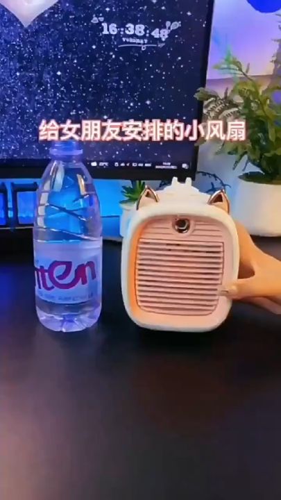 Douyin เครื่องทำความเย็นสร้างความชื้นแบบพ่นไฟ LED กังหัน USB พัดลมขนาด ...