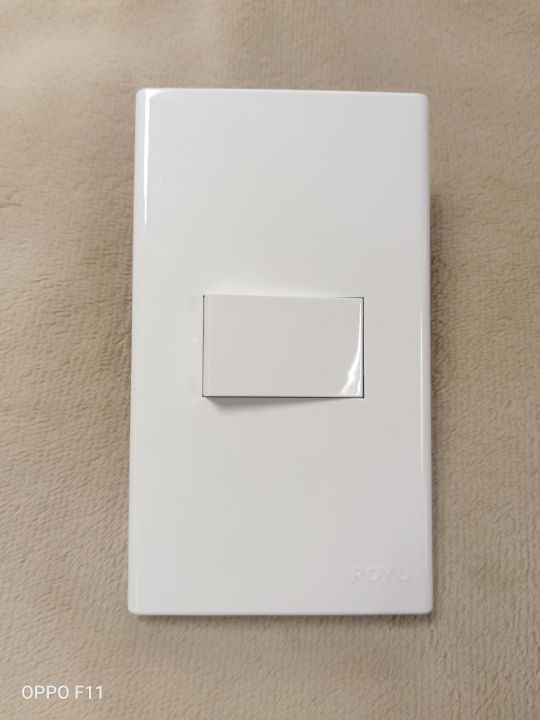 ROYU WD701 1GANG 3 WAY SWITCH WITH PLATE POLYCARBONATE MATERIAL WIDE ...
