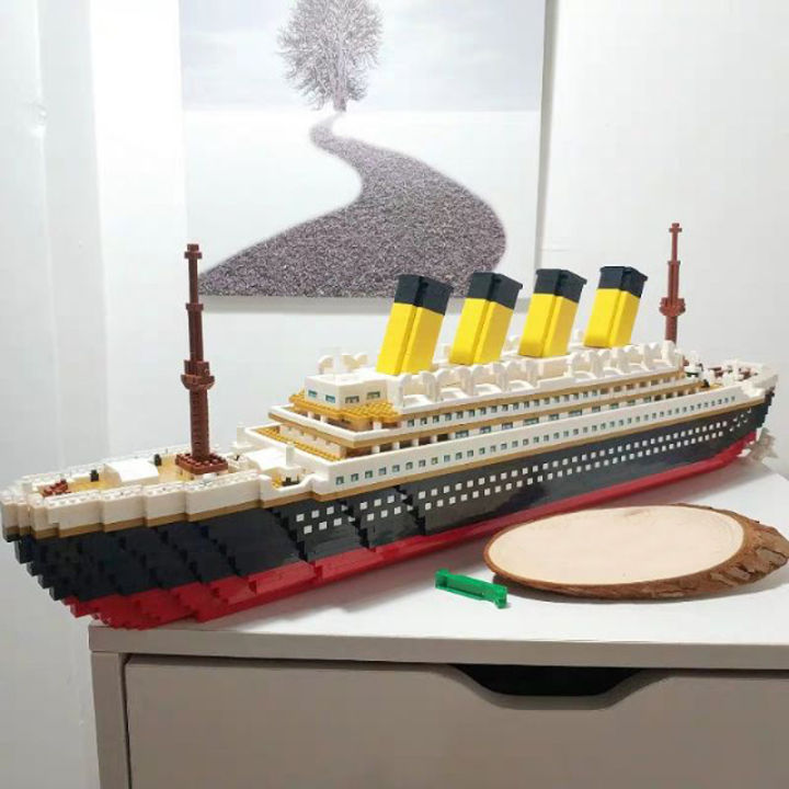 Titanic Building Blocks Kits, There are three styles to choose from ...