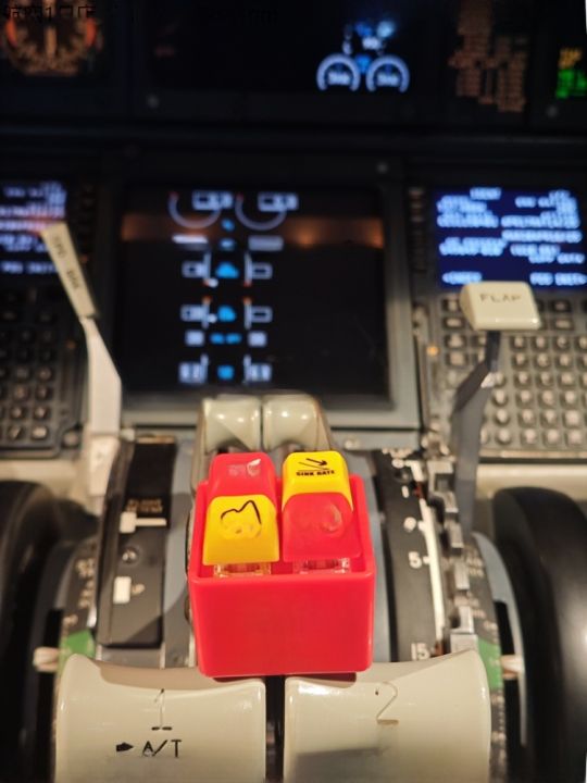 เครื่องหมายกุญแจเครื่องบิน EGPWS TCAS ของ Boing 737 ที่บินขึ้นและตก ...