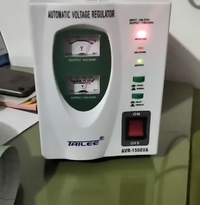 TAILEE AVR (AUTOMATIC VOLTAGE REGULATOR) 1500W (1500 WATTS) WITH TIME ...