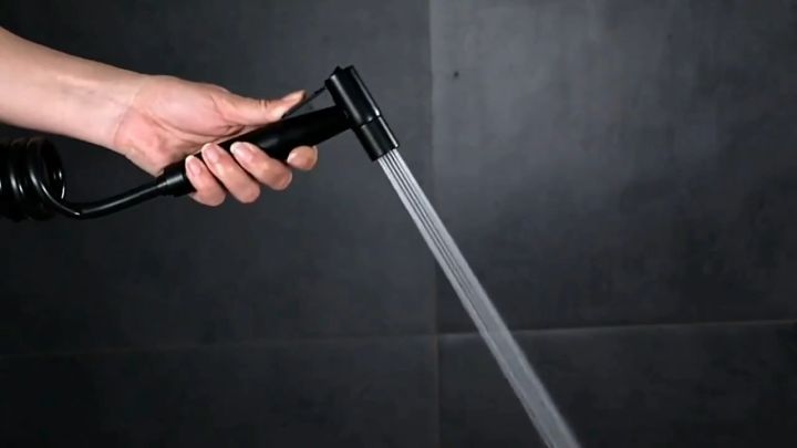 Retractable Spring Hose for Bidet Sprayer Bathroom Water Inlet Flexible ...