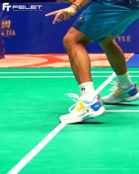 รองเท้าแบดมินตัน FELET รุ่น FLASH PRO | Lazada.co.th