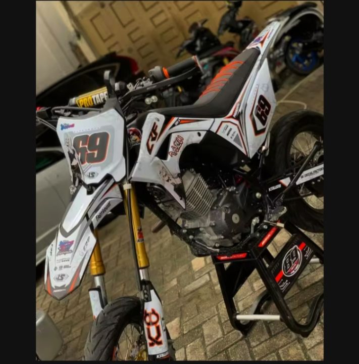 DECAL CRF 150L MOTIF TERBARU FULLBODY KEREN BISA REQUES NAMA & NOMOR ...
