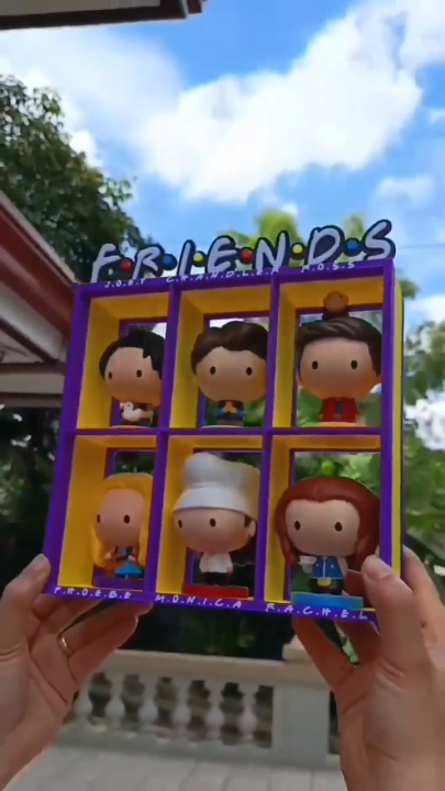 Brightberry 6 Slot Display Shelf Stand F.R.I.E.N.D.S Character Toy ...