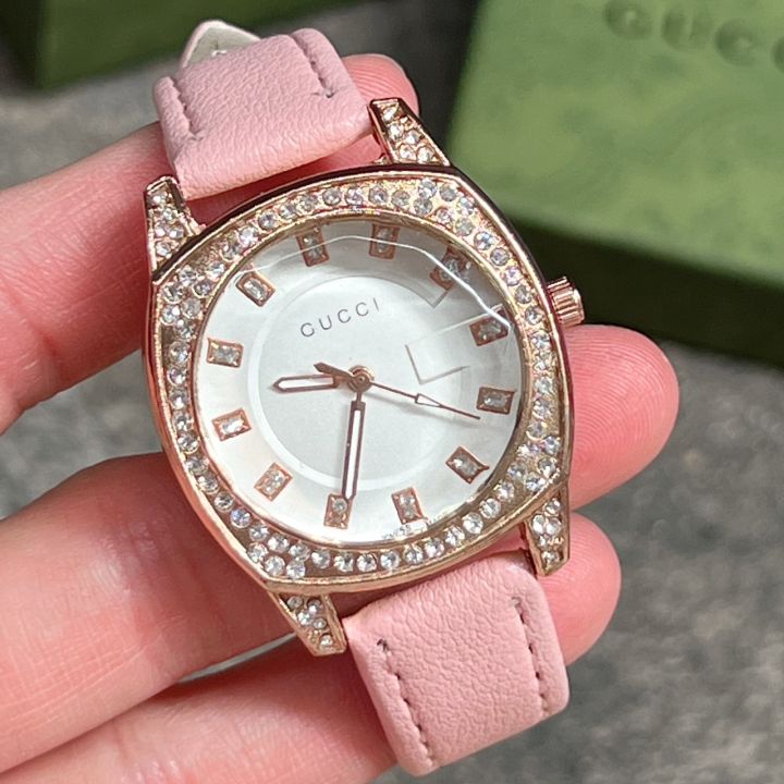 เอ็นเอ็นไทม์ นาฬิกาข้อมือผู้หญิง ประดับเพชร เหมือนแท้มากๆ ปั๊มฝาหลัง ...