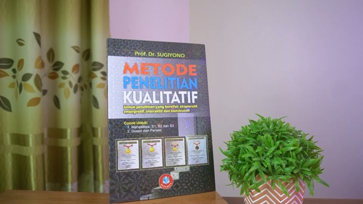 Buku Penelitian Metode Penelitian Kualitatif Hitam Softcover Prof