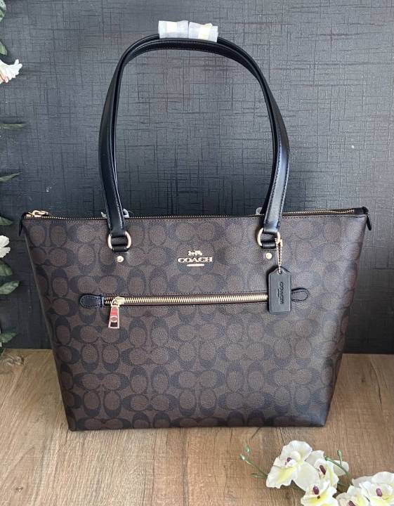 กระเป๋าสะพายไหล่ CoachF79609 Gallery Tote In Signature Canvas แท้100% ...