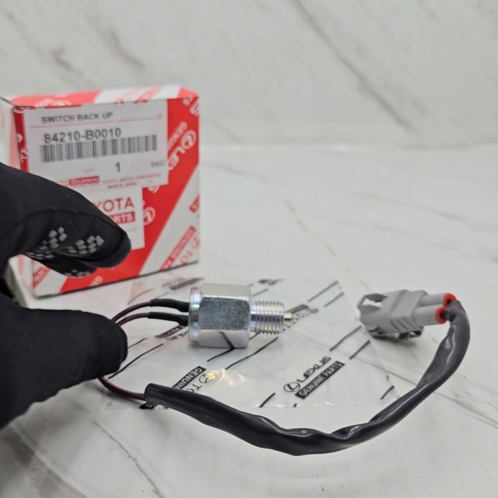 BACK UP SWITCH ATRET MUNDUR TOYOTA AVANZA RUSH TERIOS | Lazada Indonesia