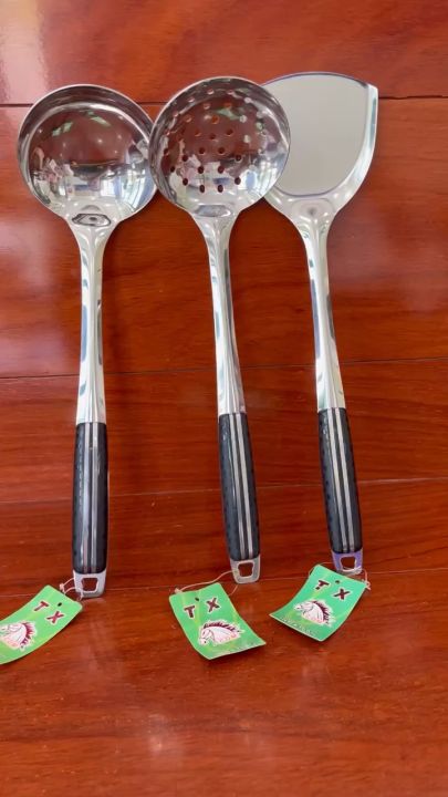 Vá múc canh, muôi múc canh, sạn inox cán nhựa đen dài 30cm(có 3 lựa ...