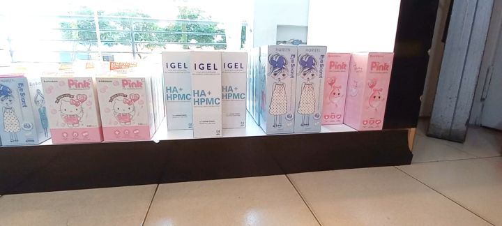 Horien eye secret Hydron Pink Hello Kitty Limited Edition , Multi ...