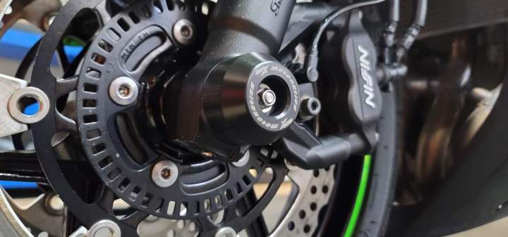 GRX FRONT axle slider for ZX6R | Lazada PH