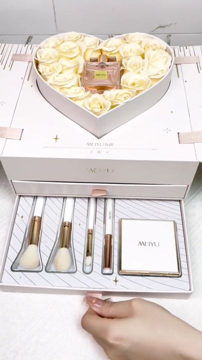 Bộ trang điểm 10 món MEIYU flower trái tim làm quà tặng | Lazada.vn
