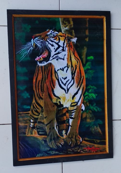 lukisan cetak macan sedang mengaum plus bingkai ukuran 65×45 | Lazada ...