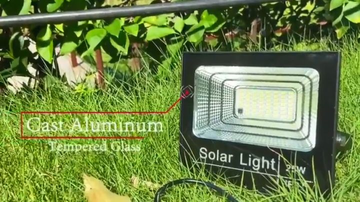 Foremost Star [2-5 delivery] 20W/25W/30W LED Solar Spotlight Flood ...