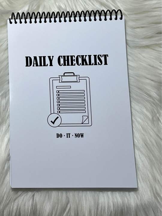 DAILY CHECKLIST Notebook / A5 size / 80gsm / 70 leaves / 140 pages ...