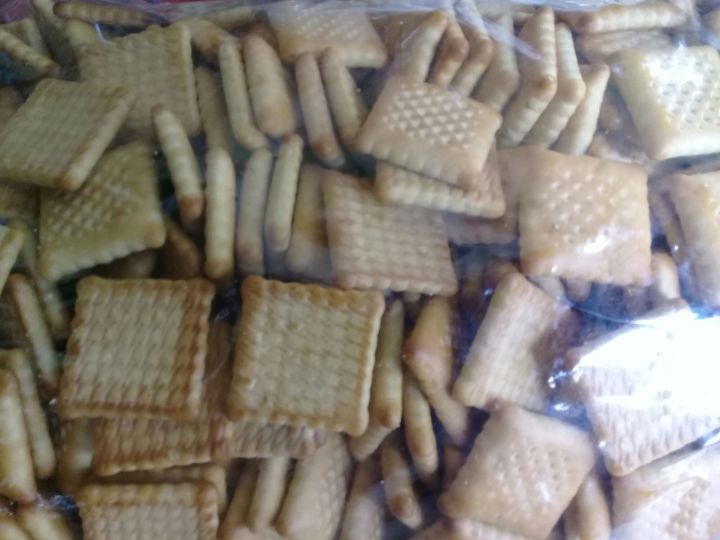 kue biskuit kotak kiloan rasa susu isi 1kg | Lazada Indonesia