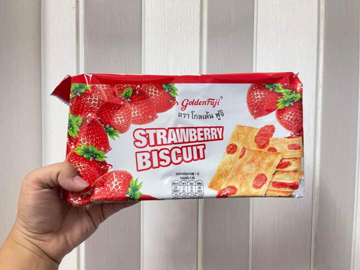 golden fuji strawberry biscuit ขนมปังกรอบหน้าผลไม้อบแห้ง รสสตอเบอรี่ ...