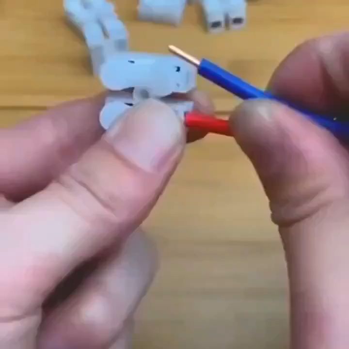 Self Locking Electrical Cable Connector CH2 CH3 250V 2 Pin 3Pin Quick ...