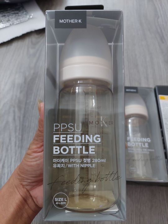 Bình sữa Mother K 280ml Made in Korea màu nude ti mềm dùng cho bé 4m đến 8m. Có hướng dẫn sử ...
