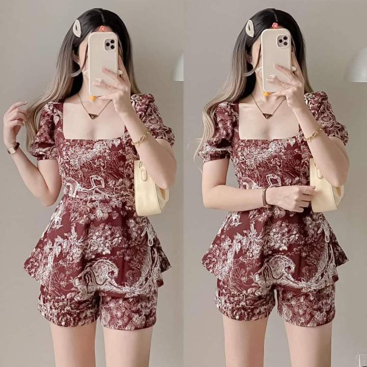 ATHENA PRINTED PUFF TERNO COORDS Model height 5'2 flat Size :Fit Small ...