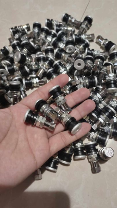 PITO short (TIRE VALVE) 1pack=100pcs. Pwede sa kahit anong motor ...