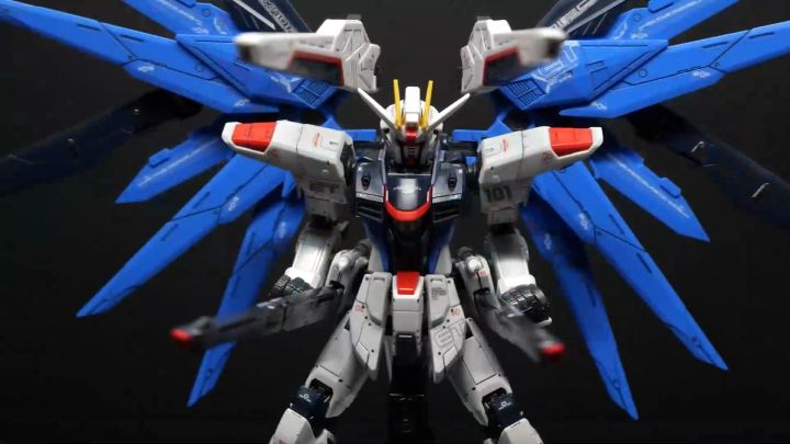 ⭐️ BANDAI GUNPLA REAL GRADE RG 1/144 ZGMF-X10A FREEDOM GUNDAM PLASTIC MODEL KIT TOY VCA GUNDAM ...