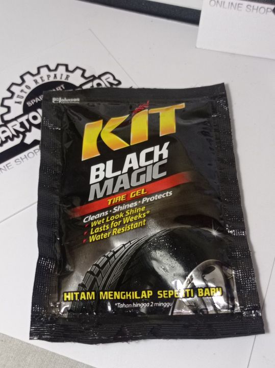 KIT BLACK MAGIC Pengkilap dan Penghitam Ban 32 ml Sachet | Lazada Indonesia