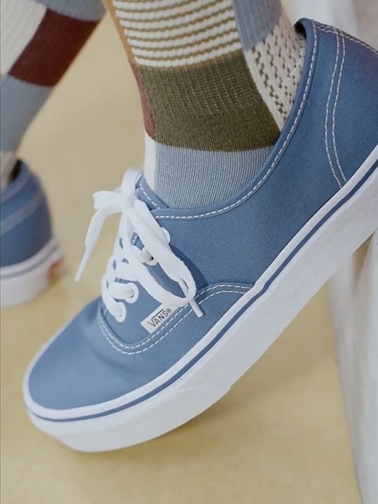 Vans รองเท้าผ้าใบวินเทจสไตล์อเมริกันคลาสสิก Authentic Sailing Moon Blue ...