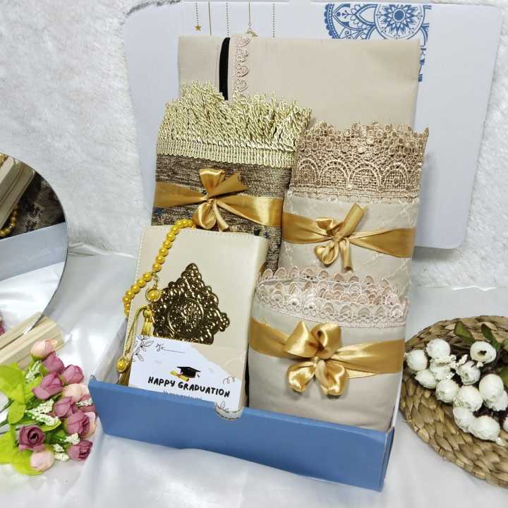 Seserahan Alat Sholat Lengkap / Hampers Mukena Alquran dan Sajadah Set ...