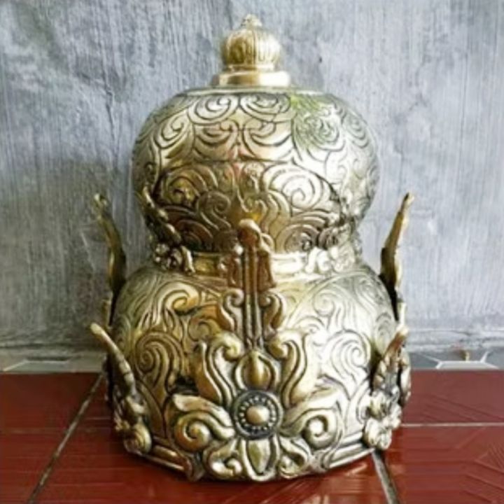 Mahkota Raja dan Putri Raja Lawasan Bahan Full Kuningan | Lazada Indonesia