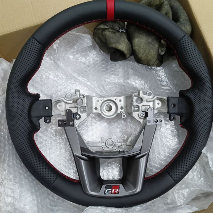 Steering Wheel Frame with Pure Leather Skin and with Red Design Toyota ...
