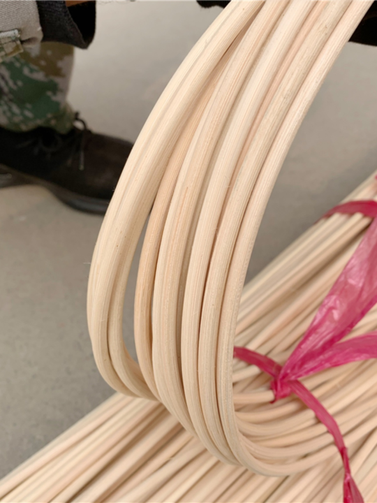 Natural Rattan Weaving Material round Core Half Moon Shape Indonesian ...