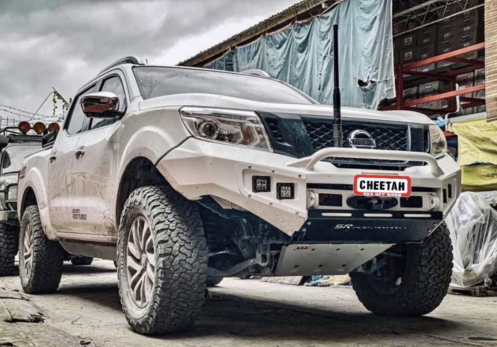 กันชนหน้าออฟโรด Navara np-300 (มีสีดำสีเดียว)แบรนด์ CHEETAH | Lazada.co.th
