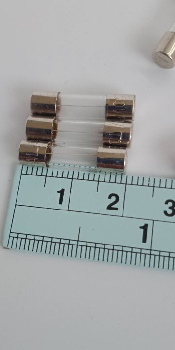 FUSE 3.15AL 250V T3.15A ฟิวส์หลอดแก้ว20มิล(แพ็ค10ตัว)Littelfuseไส้ตรงใหญ่แบบขาดช้า ฟิวส์สโลโบว ...