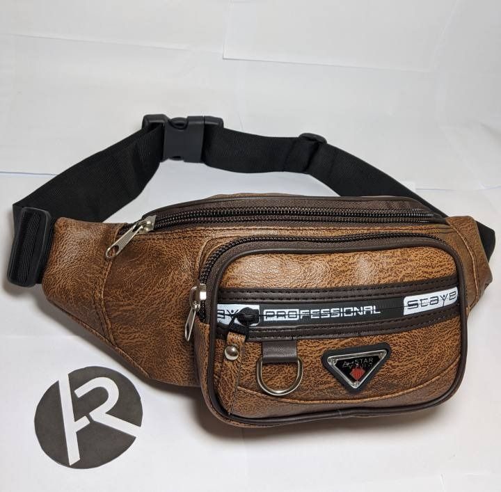 tas model pinggang/ dada, dari bahan semi kulit dengan ruangan pake ...