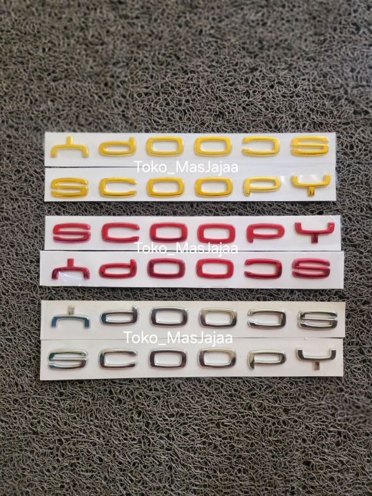 Logo emblem scoopy new 3d chrome merah emas 2021 / emblem scoopy baru ...